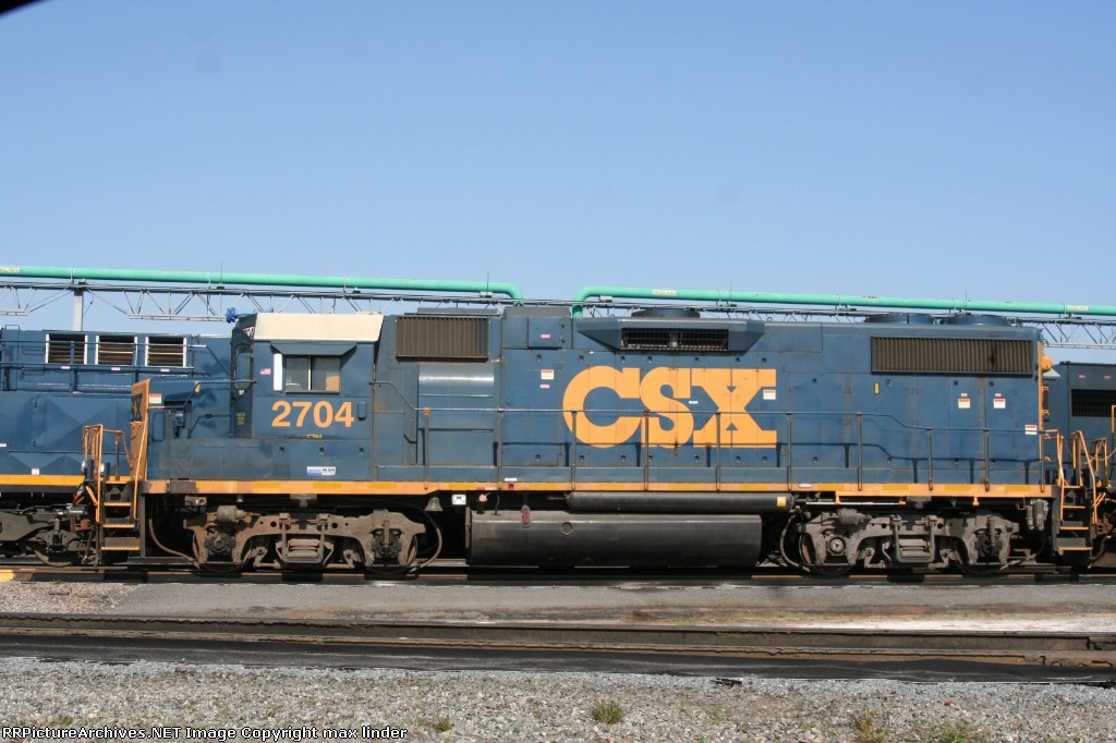 CSX 2704